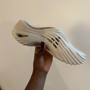 CROCS | Shoes | Crocs Echo Wave | Poshmark